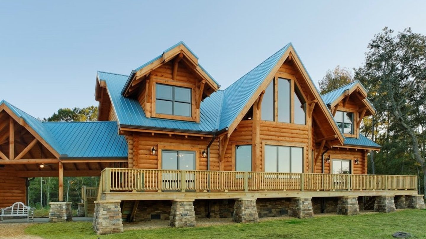 Solid Log Homes | Custom Log Homes | WDH